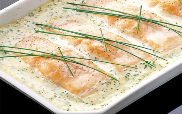 Pavé de Saumon à la crème de ciboulette – Toutes Recettes